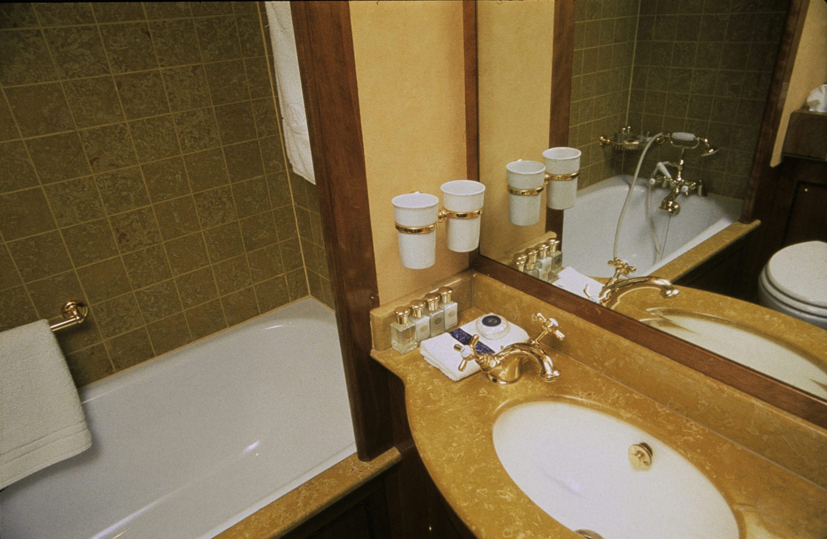 Rail Holidays on The Blue Train | Tailor Made Rail